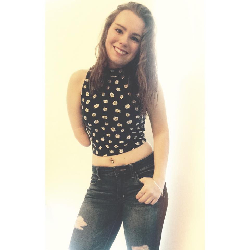 Музыкальный талант и необычная красота Kiersten Kelly